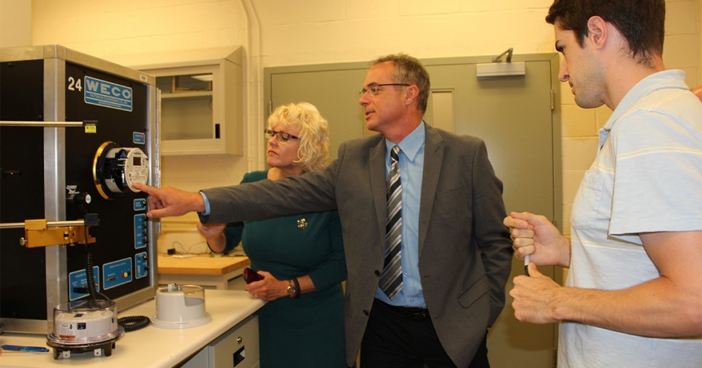 Cheryl Gallant Investigates Hydro One Smart Meters - Cheryl Gallant ...